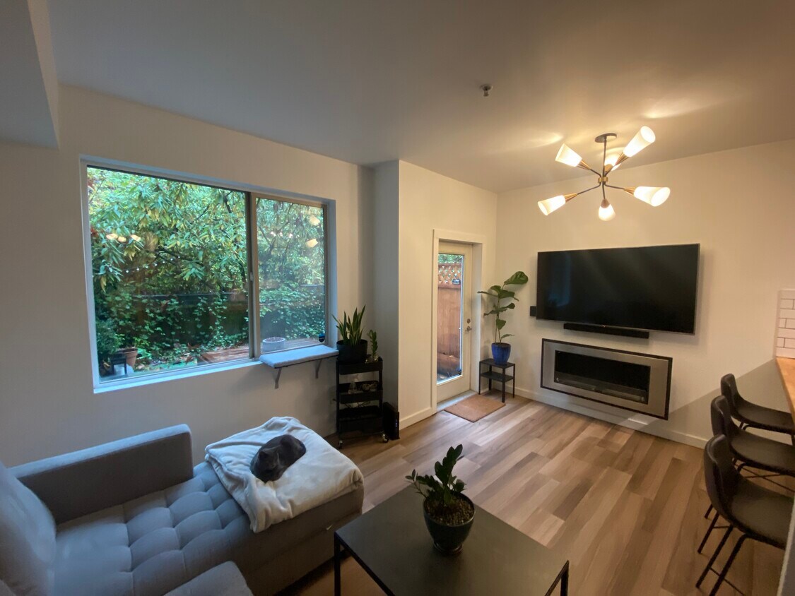 3213 Harbor Ave SW Unit 112, Seattle, WA 98126 - Condo for Rent in ...