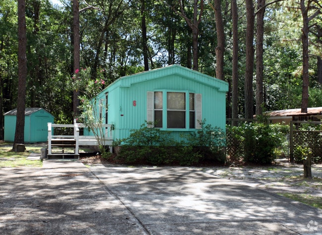 Woodside RV & Trailer Park Apartments - Southport, NC | Apartments.com