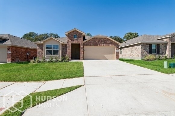 153 Asheville St, Azle, TX 76020 - House Rental in Azle, TX ...