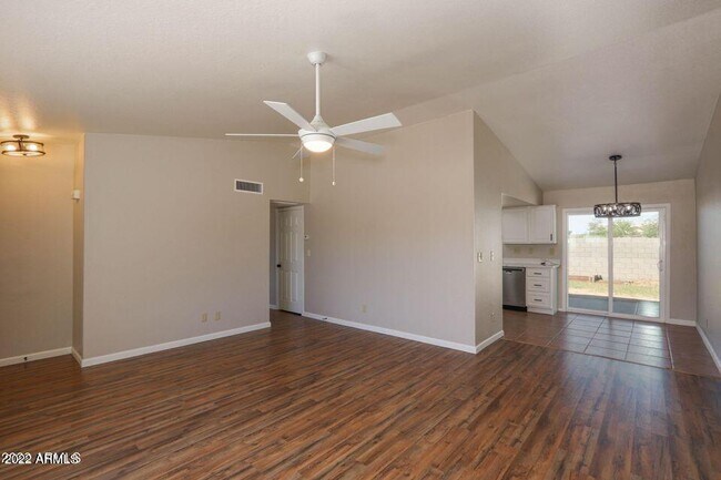 10199 W Fernando Dr, Arizona City, AZ 85123 - House Rental in Arizona ...