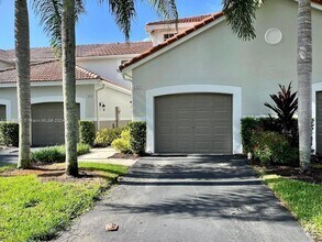 Falcon Ridge Apartments for Rent with Hardwood Floors - Weston, FL - 17 ...