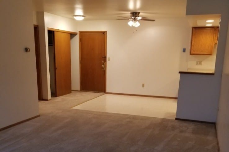 4900 W Cold Spring Rd, Greenfield, WI 53220 - 4900 W Cold Spring Rd ...