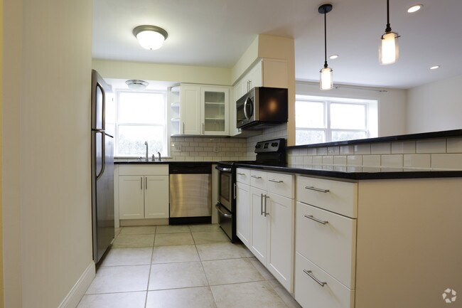 Wayne Manor Apartments - Wayne, PA | Apartments.com