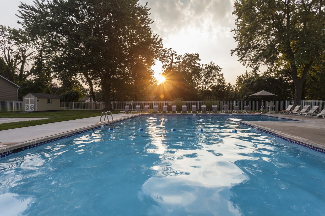 Mill Grove Apartments - 131 Mill Grove Dr Audubon, PA 19403 ...