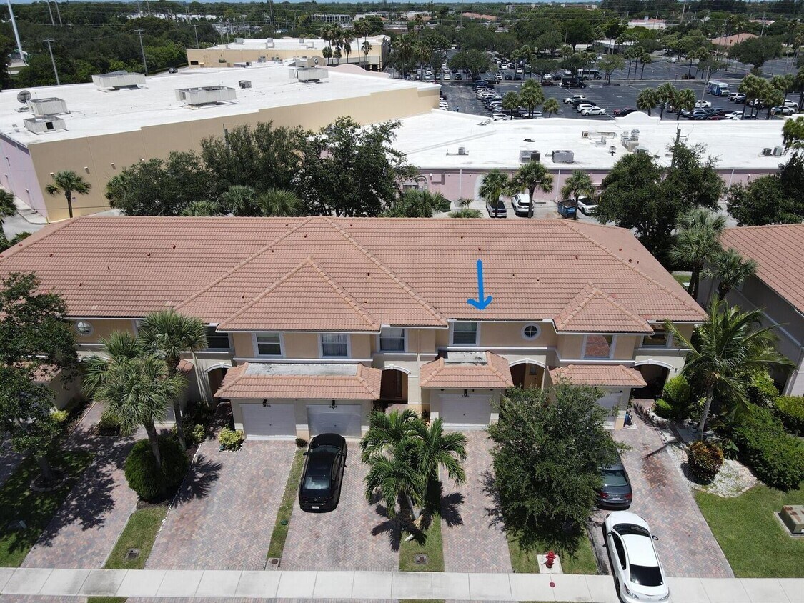 2210 Seminole Palms Dr, Greenacres, FL 33463 - Townhome Rentals in ...