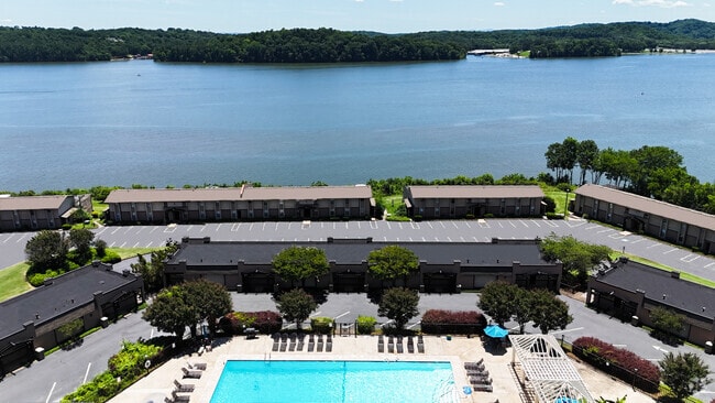 Lupton City-Norcross Apartments for Rent with a Walk-In Closet ...