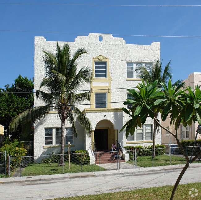 City Line Park Apartments for Rent with Hardwood Floors - Miami, FL ...