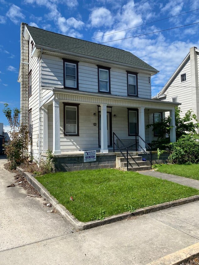 4 Middle Spring Ave, Shippensburg, PA 17257 - House Rental in ...