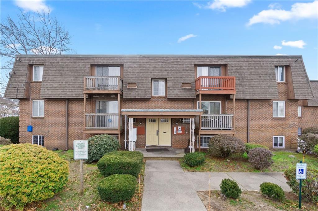 10 Josephine St Unit 207, North Providence, RI 02904 - Condo for Rent ...