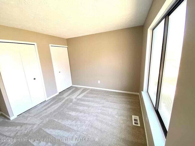 2052 Blue Lac Dr, Meridian charter Township, MI 48840 | Apartments.com