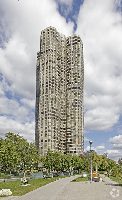 Palace Place Apartments - 1 Palace Pier Ct Toronto, ON | Apartments.com