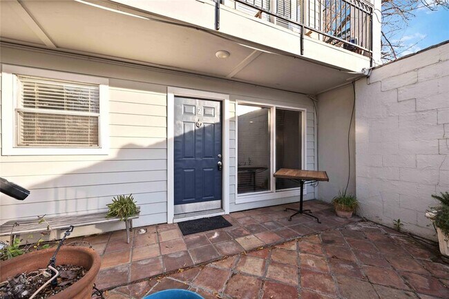 1404 Welch St Unit 2, Houston, TX 77006 - Room for Rent in Houston, TX | Apartments.com