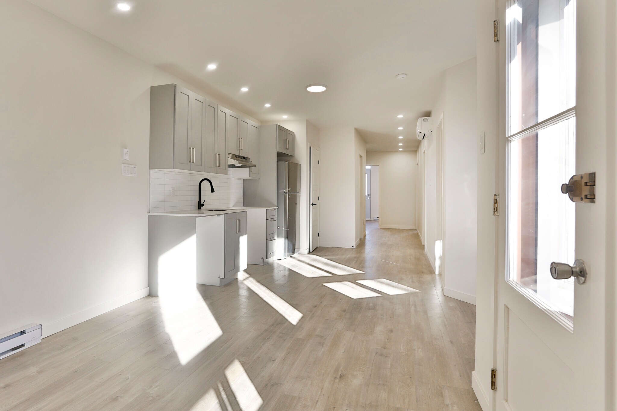 2110 Fullum Rue, Montréal, QC H2K 3N7 Apartments - 2110 Fullum Rue ...