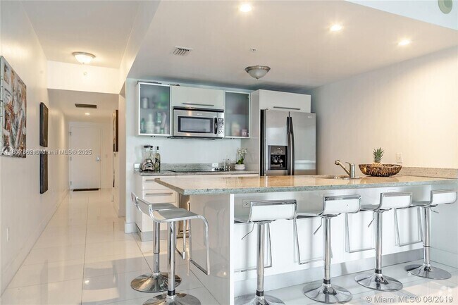 Brickell Apartments for Rent with a Swimming Pool - Miami, FL - Updated ...