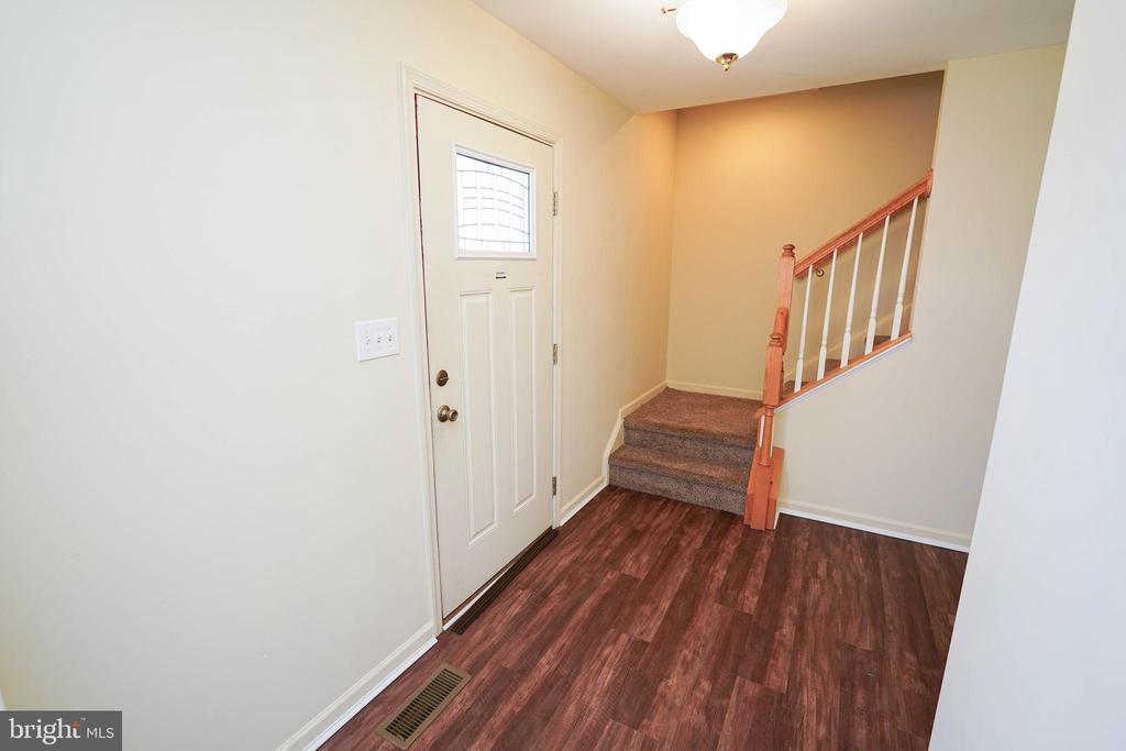 9114 Drawbridge Dr, Delmar, MD 21875 - House Rental in Delmar, MD ...