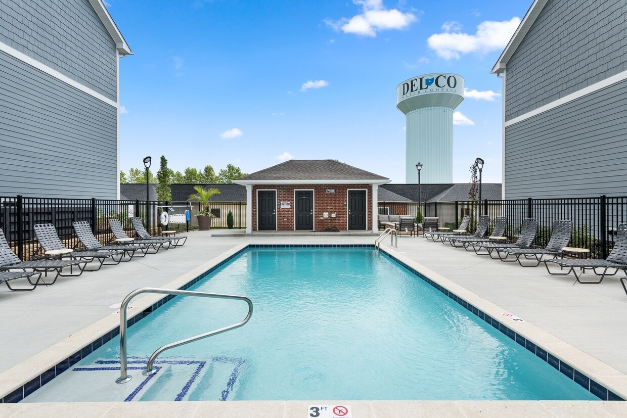 The Residences at Golf Village - 7490 Greylock Forest Ave Powell, OH ...