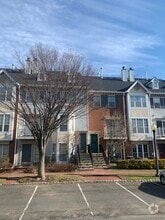 Hackensack River Waterfront Townhouses for Rent - Jersey City, NJ