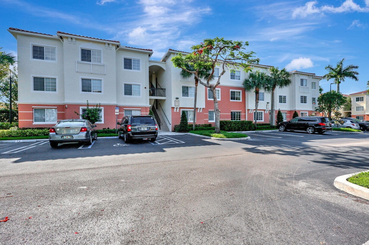 9849 Baywinds Blvd Unit 8303, West Palm Beach, FL 33411 - Condo for ...
