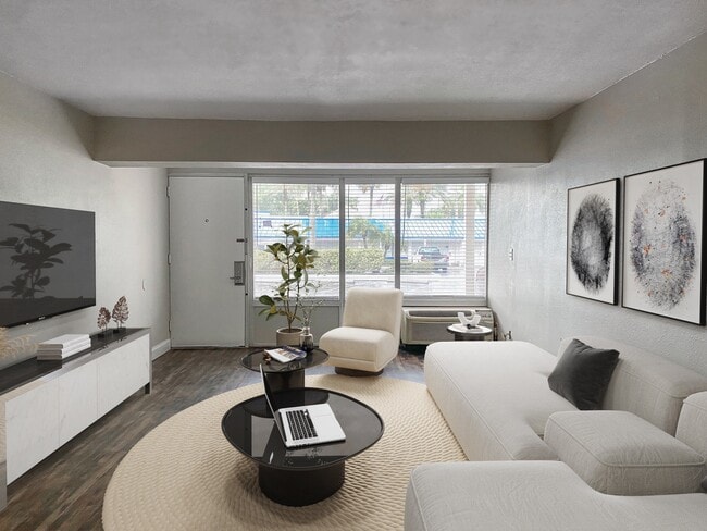 Skyway Apartments - Apartments in Saint Petersburg, FL | Apartments.com