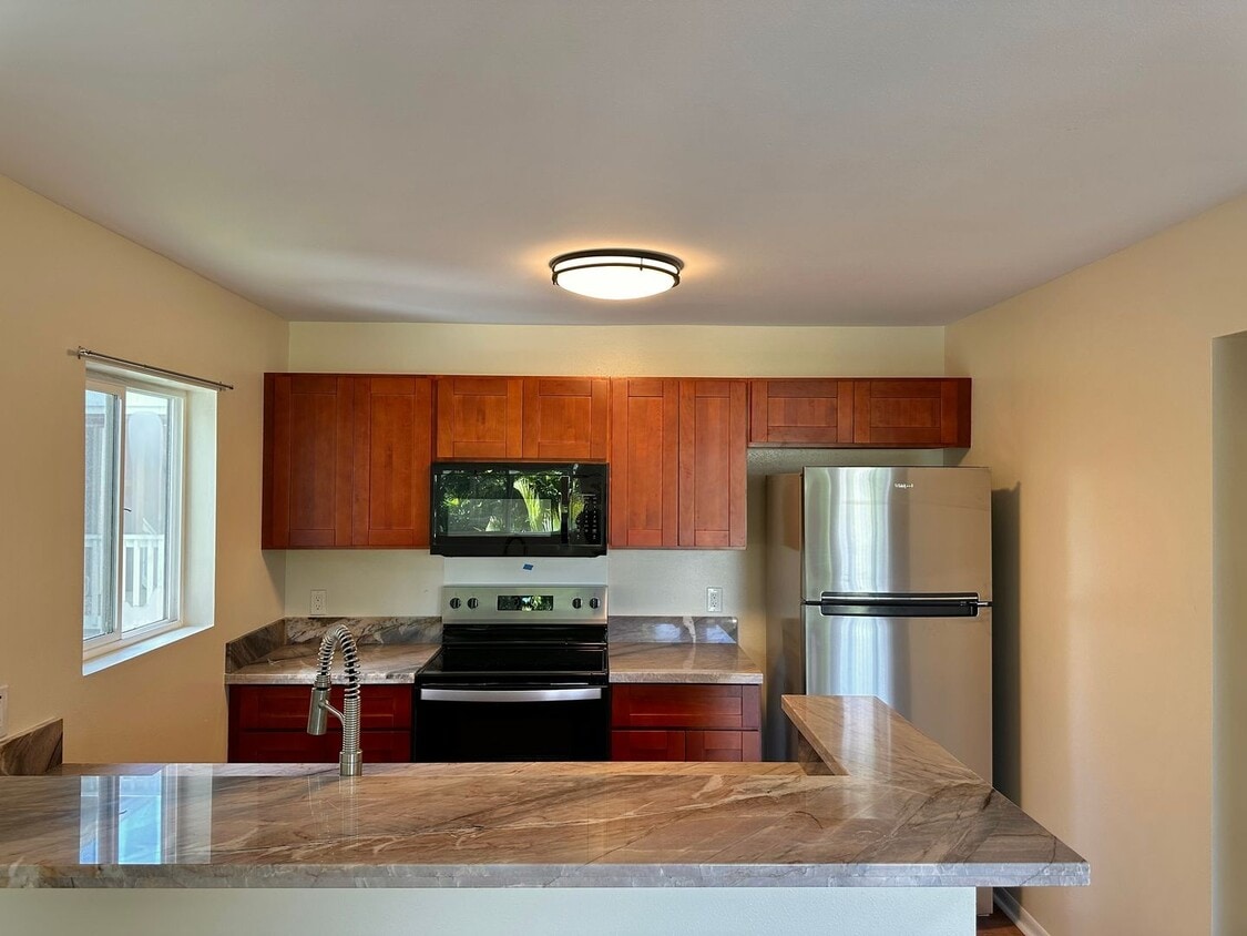 7 Koiula Ln Unit 1, Kahului, HI 96732 - Room for Rent in Kahului, HI ...