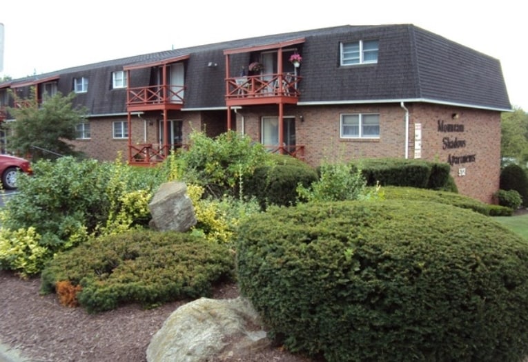 Mountain Shadow Apartments - 512 Reynolds Rd Johnson City, NY 13790 ...