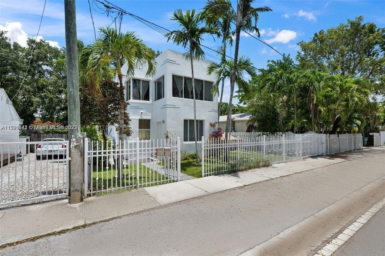 555 NE 70th St, Miami, FL 33138 - House Rental in Miami, FL ...