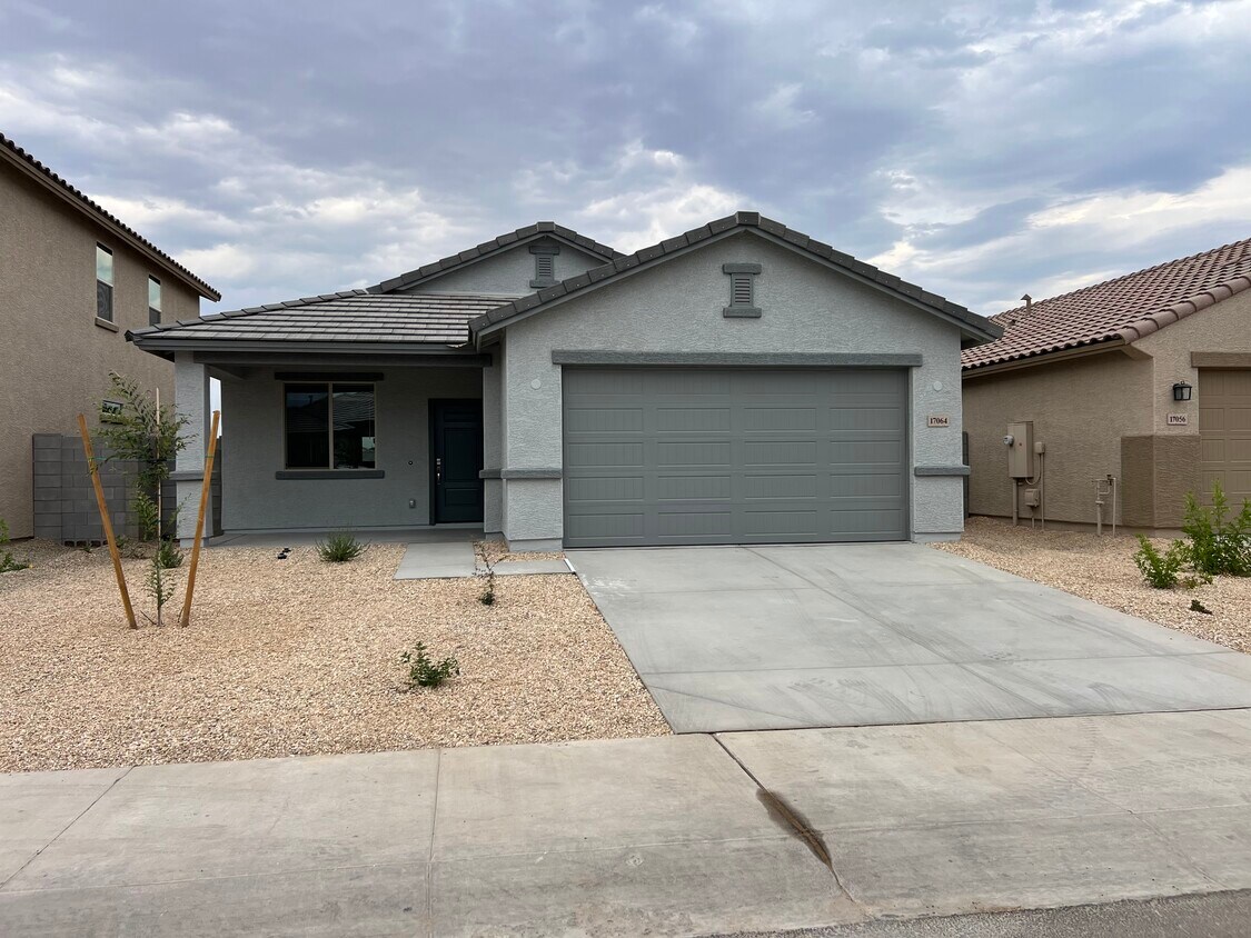 17064 W Butler Ave, Waddell, AZ 85355 - House Rental in Waddell, AZ ...