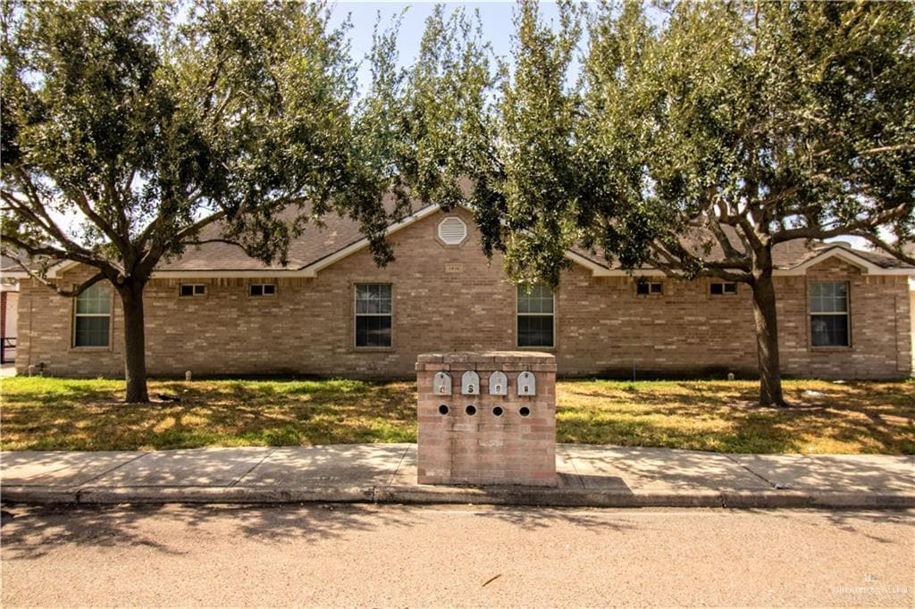 1416 Prosperity Dr Unit 3, Edinburg, TX 78541 - Room for Rent in ...