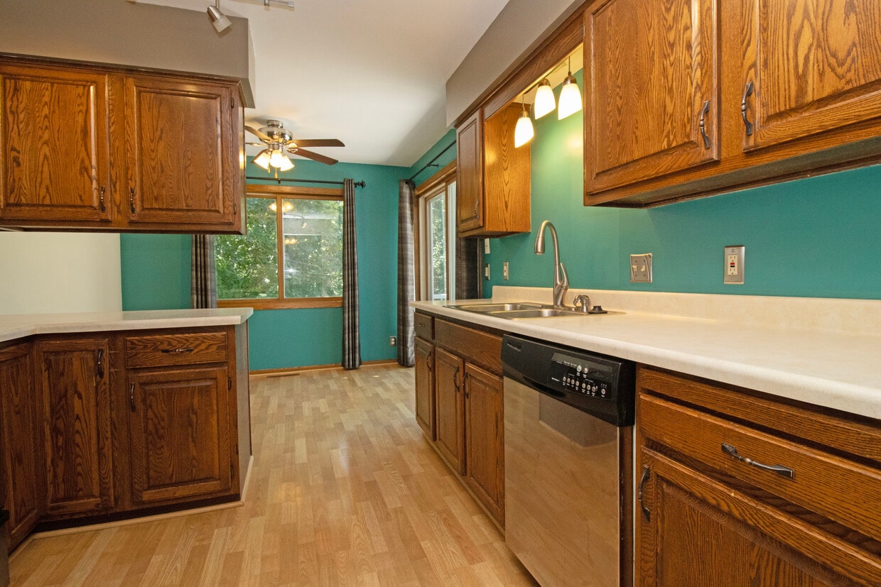 170 Galtier Pl Unit #114, Shoreview, MN 55126 - Condo for Rent in ...