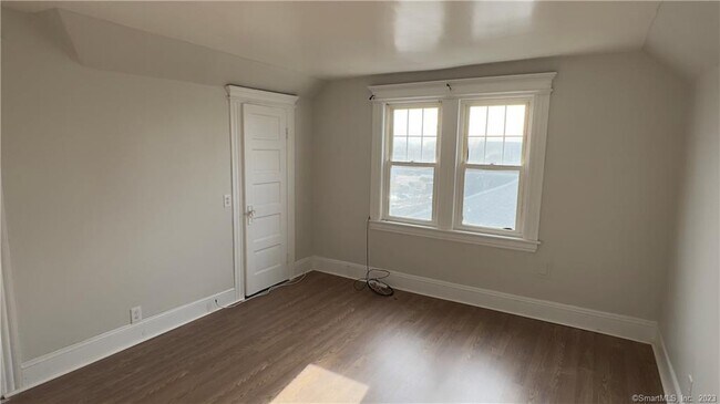 93 Sage Ave Unit 3, Bridgeport, CT 06610 - Room for Rent in Bridgeport ...