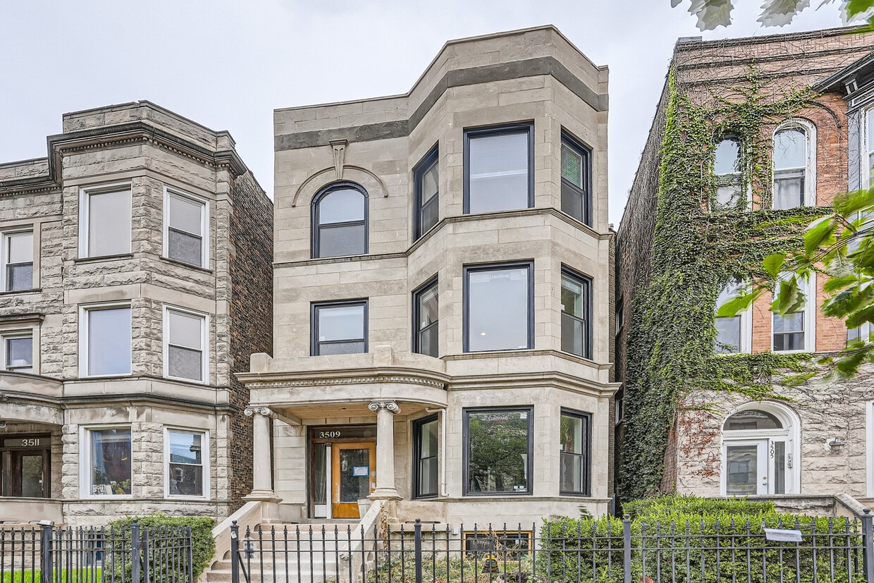 3509 N Sheffield Ave, Chicago, IL 60657 - House Rental in Chicago, IL ...