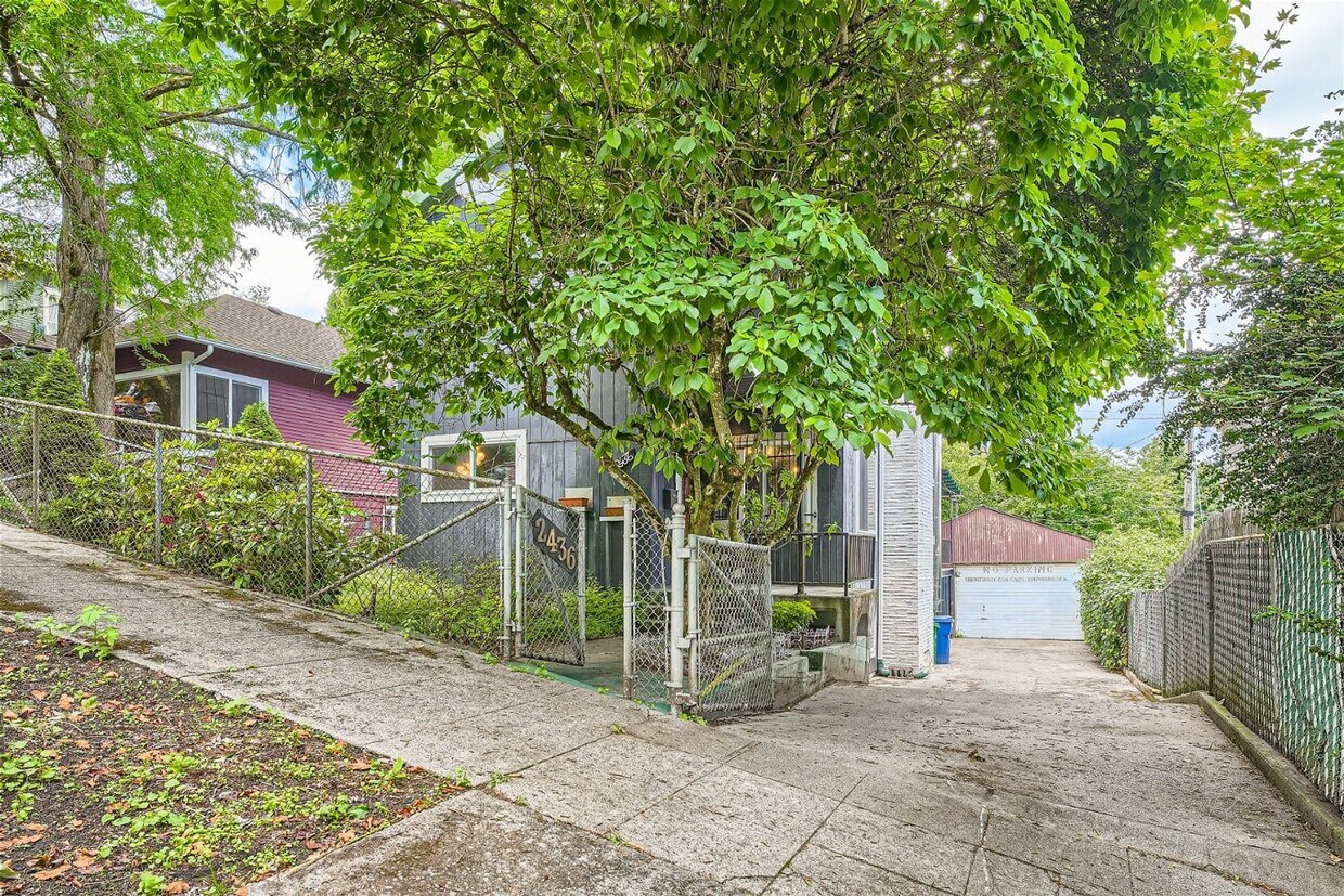 2436 E Aloha St, Seattle, WA 98112 - House Rental in Seattle, WA ...