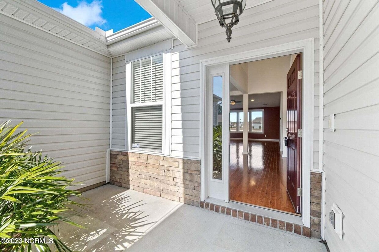 642 W Chatman Dr NW, Calabash, NC 28467 - Casa en renta en Calabash, NC ...