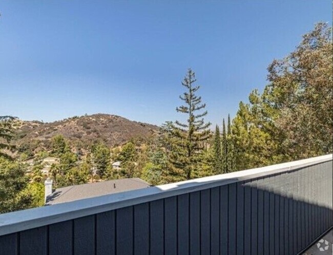 Calabasas Highlands Houses for Rent with High Ceilings - Calabasas, CA