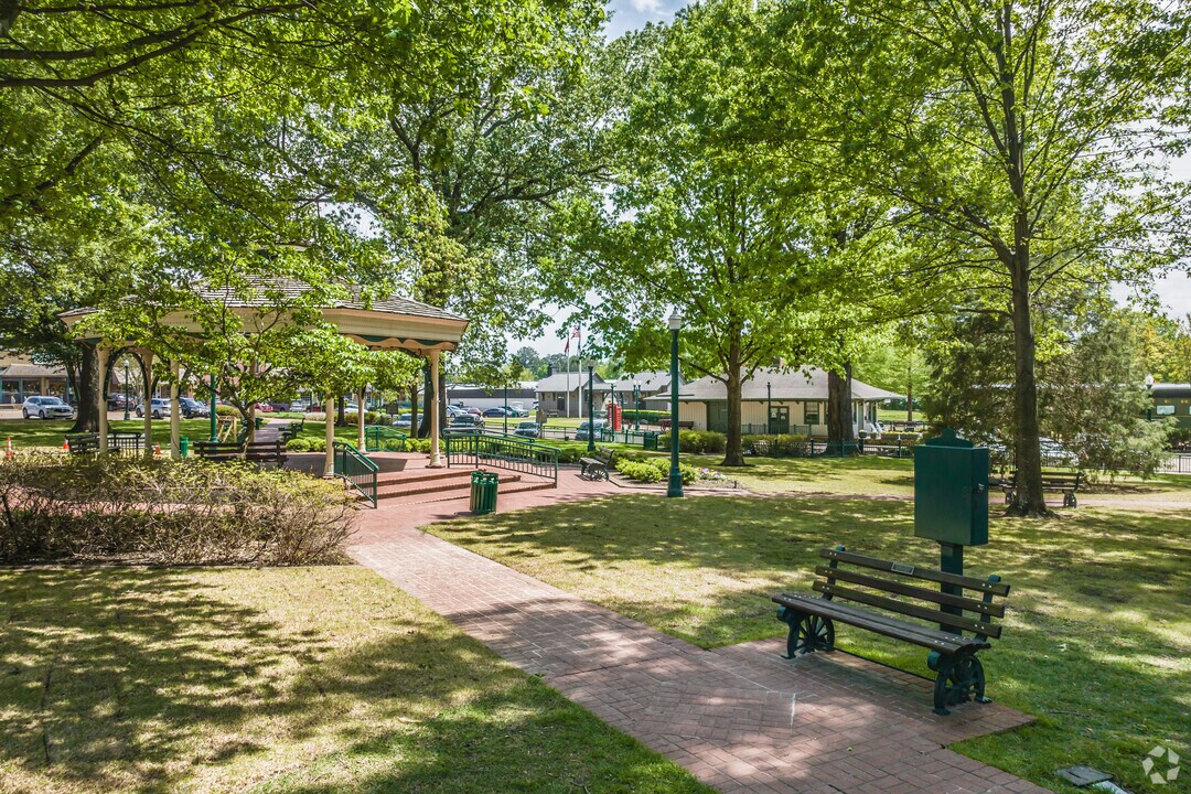 Moving to Collierville? Cost of Living, Best Neighborhoods & What to ...