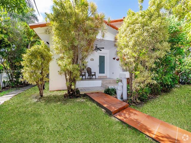 Isle of Normandy Trouville Apartments for Rent with Hardwood Floors - Miami Beach, FL - 1 ...