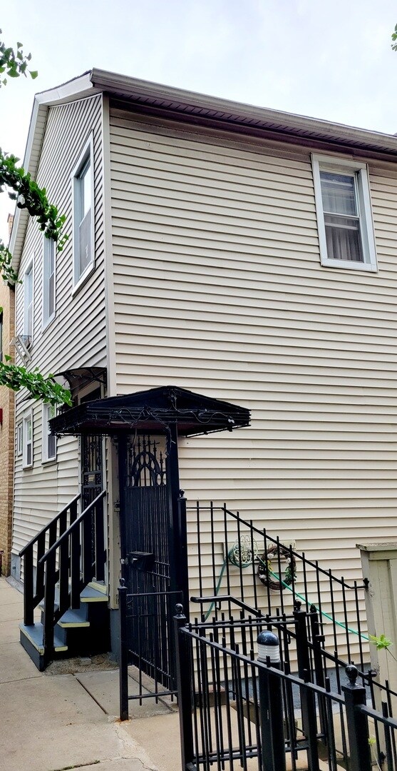 2339 N Lister Ave, Chicago, IL 60614 - House Rental in Chicago, IL ...