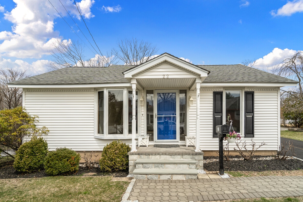 22 Ridgeland Terrace, Rye, NY 10580 - House Rental in Rye, NY ...
