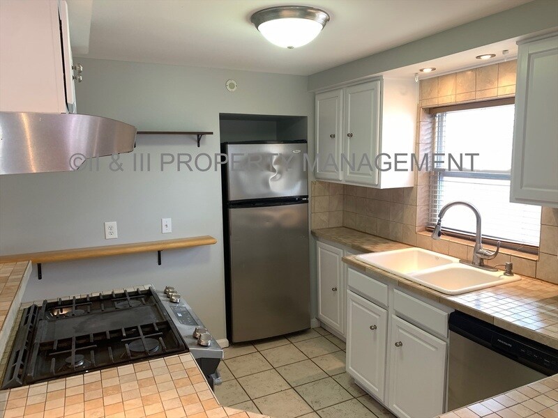 4303 Booth St, Kansas City, KS 66103 - House Rental in Kansas City, KS ...