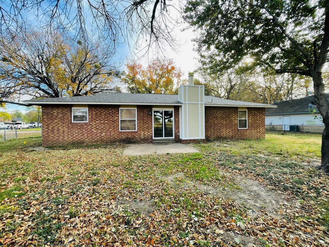 1304 N Narcissus Ave, Broken Arrow, OK 74012 - House Rental in Broken Arrow, OK | Apartments.com