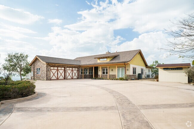 Apartments for rent in Poway CA - 325 Rentals | Apartments.com