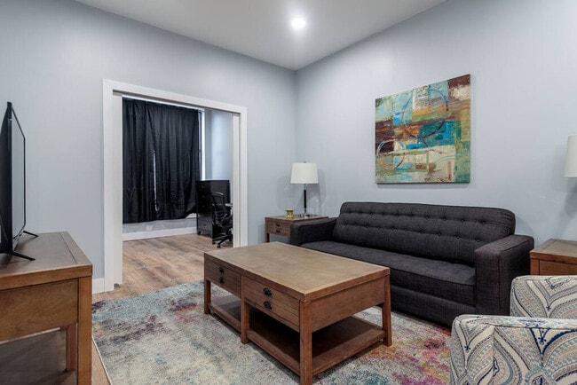 2 Bedroom Apartments for Rent under $2,400 with Washer & Dryer in ...