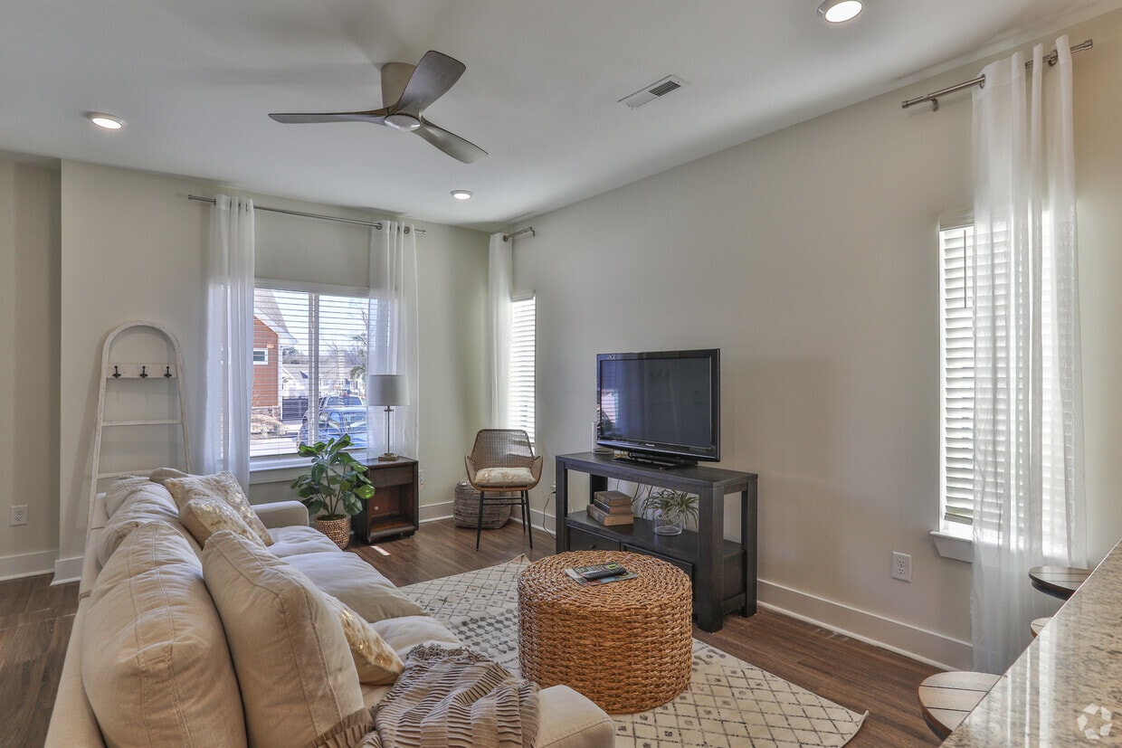 Cambridge Creek Court Townhomes for Rent - Clemson, SC | Apartments.com