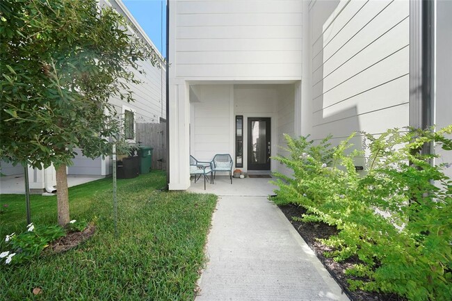 5905 Petty St, Houston, TX 77007 - House Rental in Houston, TX ...