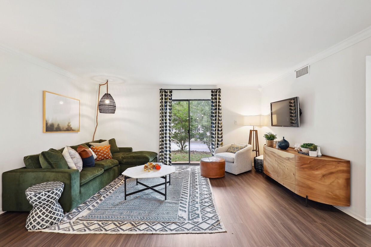 Cobalt Ridge - 1000 Old Brook Rd Charlottesville, VA 22901 | Apartments.com