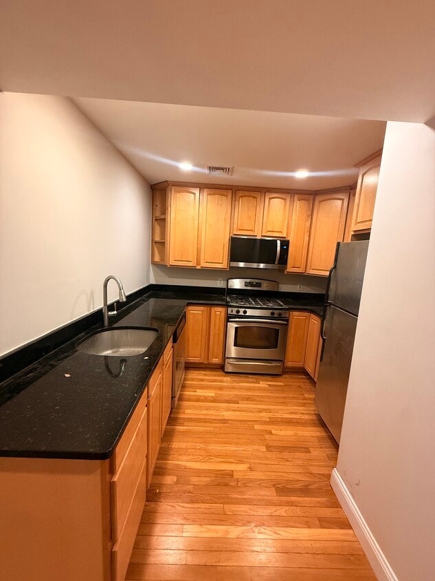 135 Calumet St Unit 2, Boston, MA 02120 - 135 Calumet St Boston, MA ...