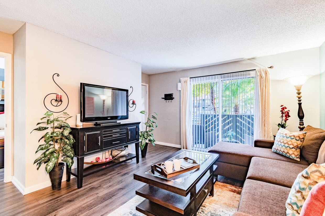 Coopers Pond - 3701 Fountain Mist Dr Tampa, FL 33614 | Apartments.com