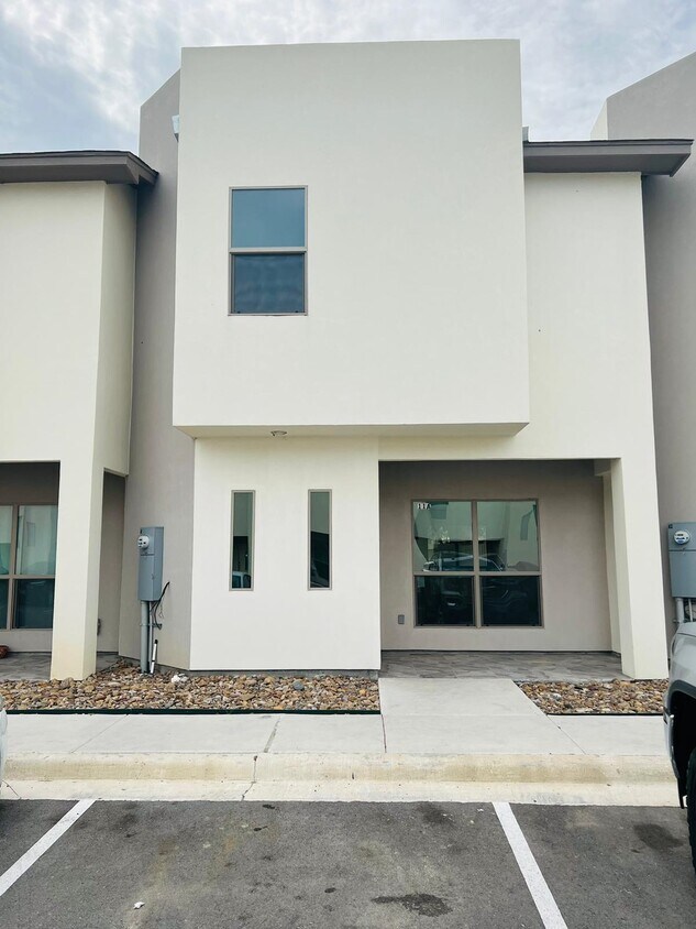 4101 Blue Quail Rd Unit A11, Laredo, TX 78045 - Condo for Rent in ...