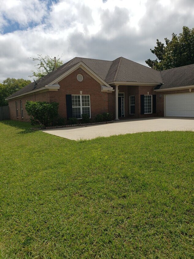 2765 Edinburgh Dr, Montgomery, AL 36116 - House Rental in Montgomery ...