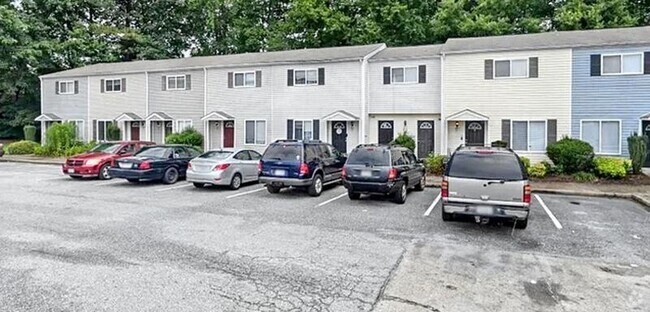 Timberwoods Condominiums Apartments for Rent with a Garage - Newport ...